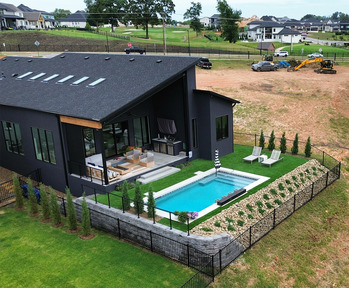 How to Choose the Right Custom Pool Builder for Your Backyard - Backyard Custom - Pools and ...